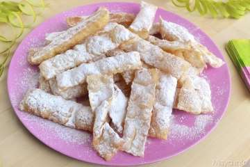 » Chiacchiere ripiene - Ricetta Chiacchiere ripiene di Misya